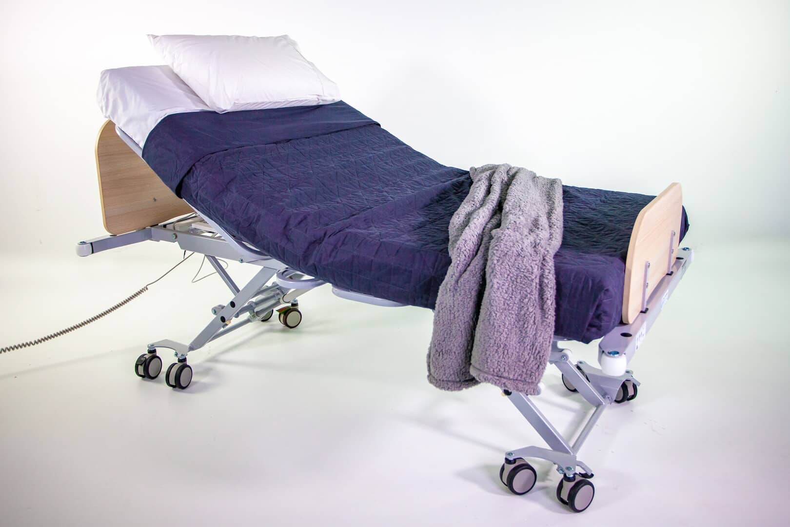 Deutscher Concord Bed - Medimart